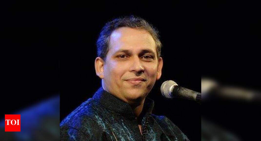 Vocalist Anand Bhate was felicitated with ‘Vaishnav Puraskar’ | Events ...