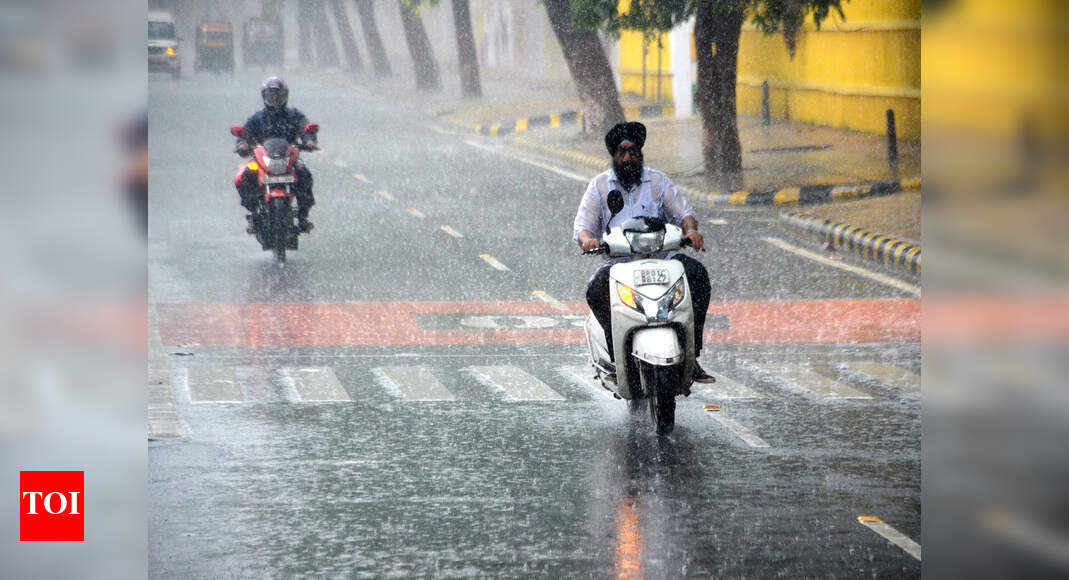 Met sounds alert for heavy rain in Bihar | Patna News - Times of India