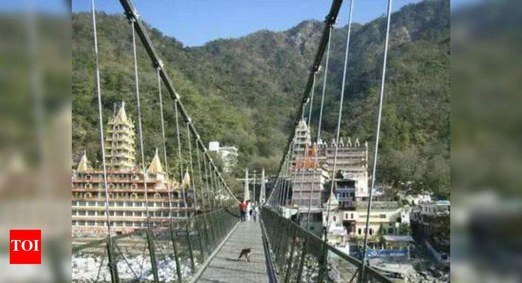 Lakshman Jhula bridge in Rishikesh closed down | India News - Times of ...
