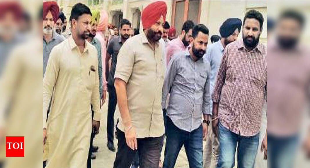 Former MLA, IG appear in court in Kotkapura firing case | Amritsar News - Times of India