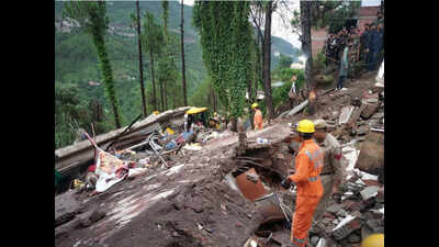 Himachal Pradesh building collapse: Six Army personnel among seven ...
