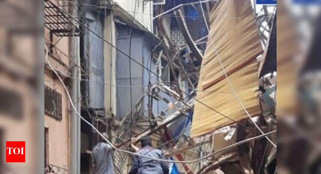 Building collapses in Mumbai's Dongri, over 40 feared trapped | Mumbai News - Times of India