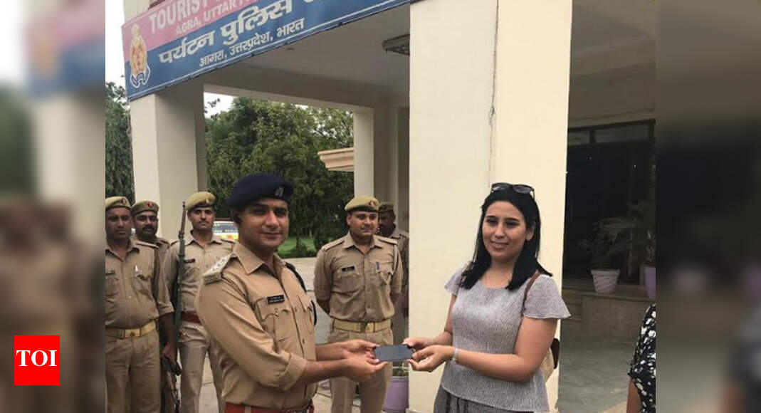 Cab Driver Booked: iPhone X case: Cab driver booked for hiding ...