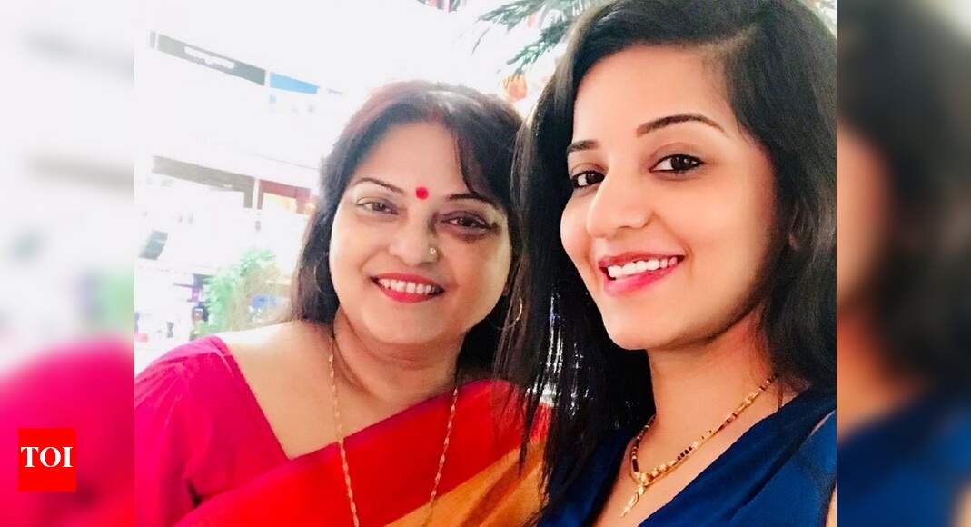 Monalisa has the sweetest message for her mother Ira Biswas on her ...