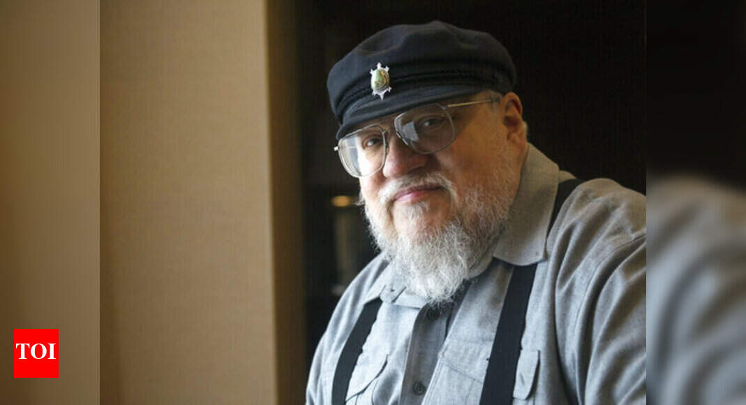 George R.R. Martin says fan reactions won't influence book ending ...