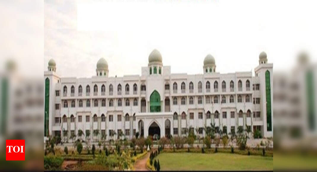 Online Urdu courses at Maulana Azad National Urdu University ...