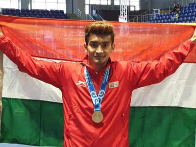 Boxer Shiva Thapa wins gold medal at President's Cup | Boxing News ...