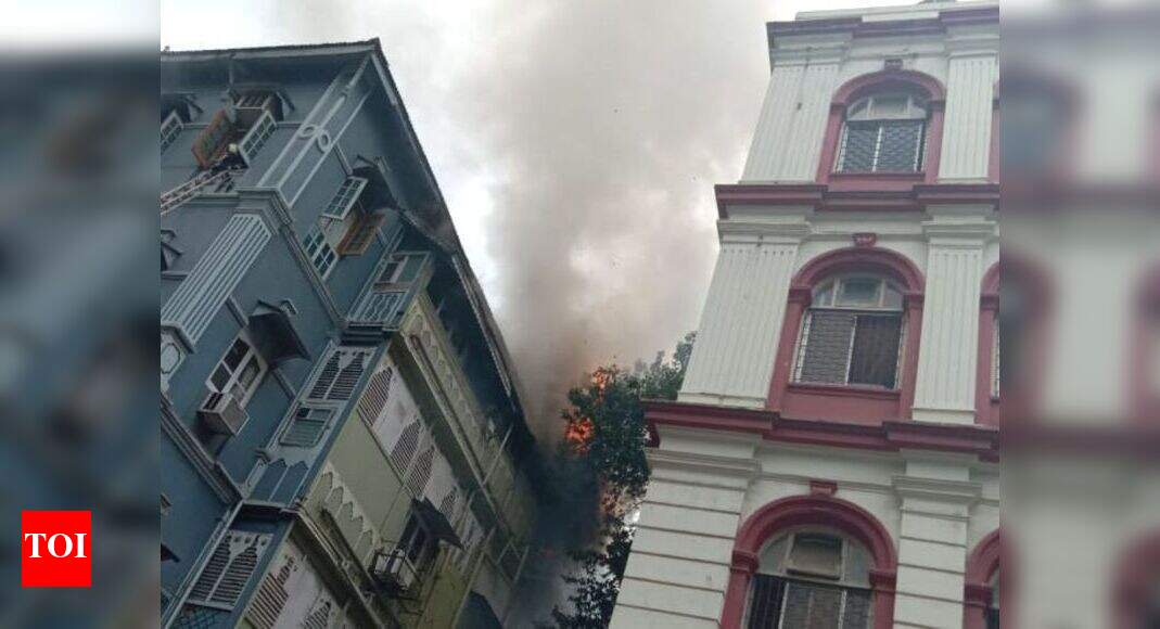 Mumbai: One killed, several feared trapped in Churchill Chamber building fire | Mumbai News ...
