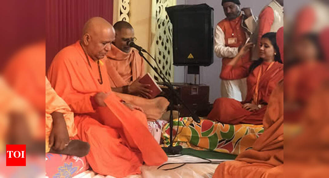 Hindu priest attacked near temple in New York - Times of India