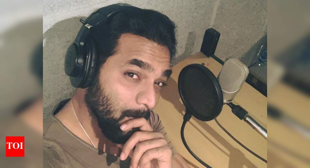 'Bharaate': Sri Murali begins dubbing for the film | Kannada Movie News ...