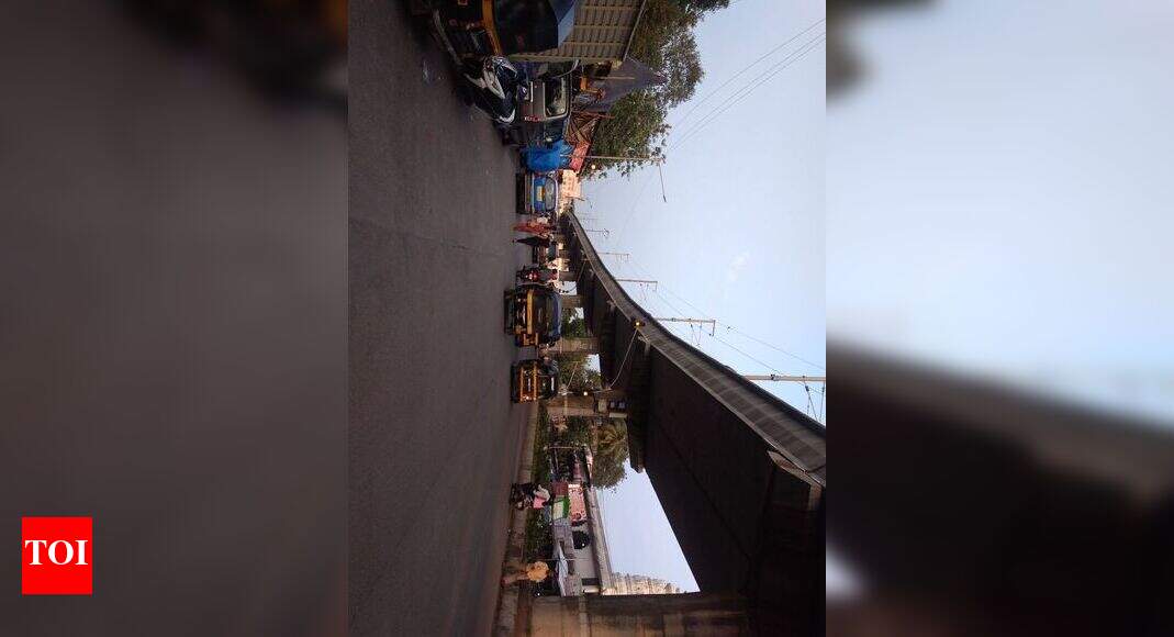 Poor traffic management - Times of India