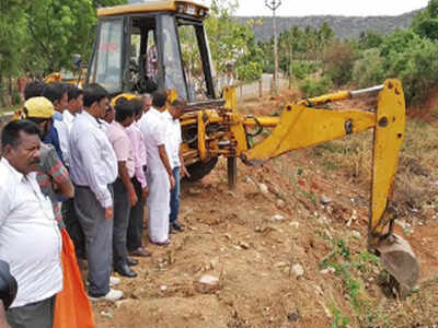 Officials, forum join hands to revive key Noyyal tributary | Coimbatore ...