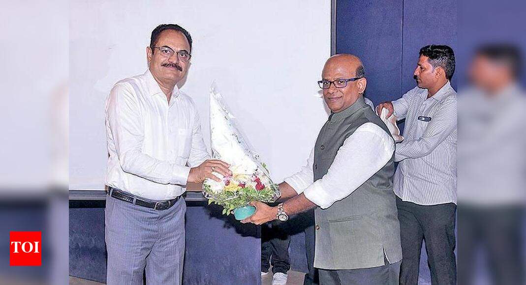 Top tax payers felicitated on Income Tax Day | Rajkot News - Times of India