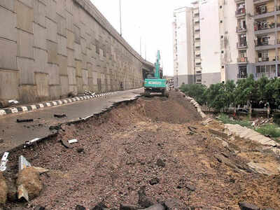 Newly built stretch of Kisan Path caves in | Lucknow News - Times of India