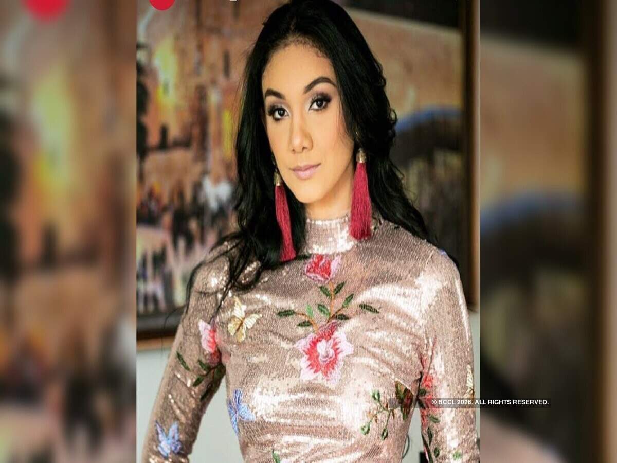 Fatima Mangandi crowned Miss World El Salvador 2019