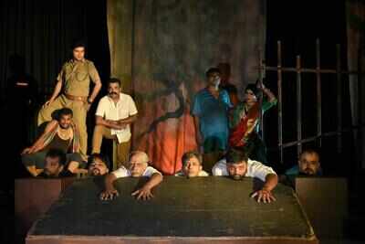 Nigel to stage his new play in August | Bengali Movie News - Times of India