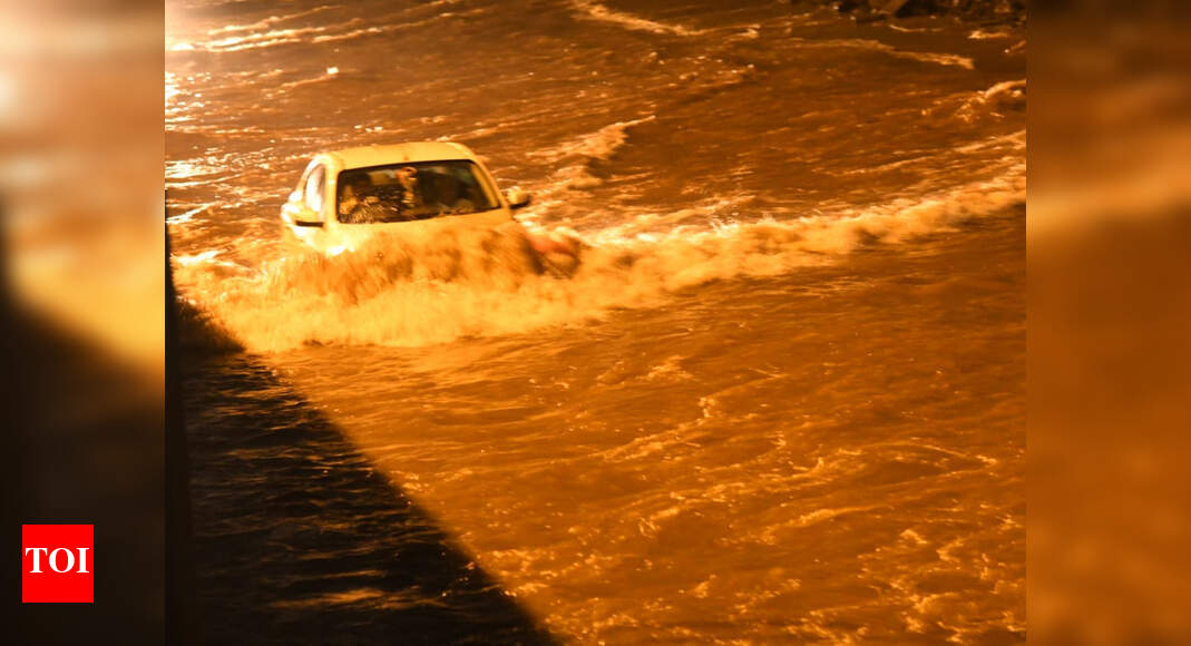 Heavy rains in Mumbai revive memories of July 26, 2005 fury | Mumbai ...