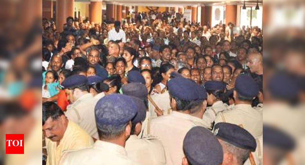 Sea of protesters storm coastal plan meet, take aim at Cabral | Goa ...