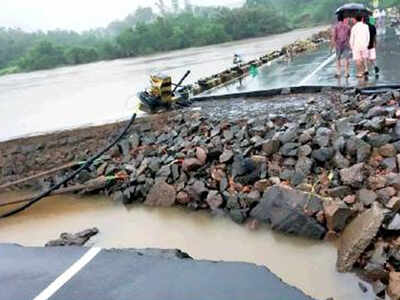 48 hours after Badlapur rain and floods, no power, water | Thane News ...