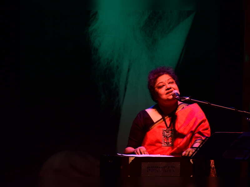 Srabani Sen pays tribute to Tagore in her recent concert | Bengali ...