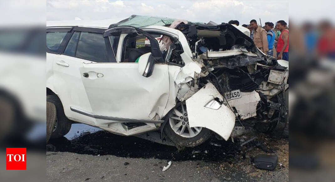 Agra-Lucknow Expressway: UP: 3 of a family killed in accident on Agra-Lucknow Expressway | Agra ...