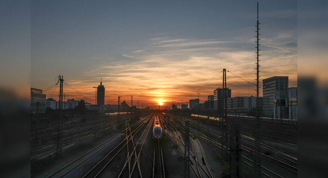Mumbai-Pune hyperloop project has now received infrastructure status ...