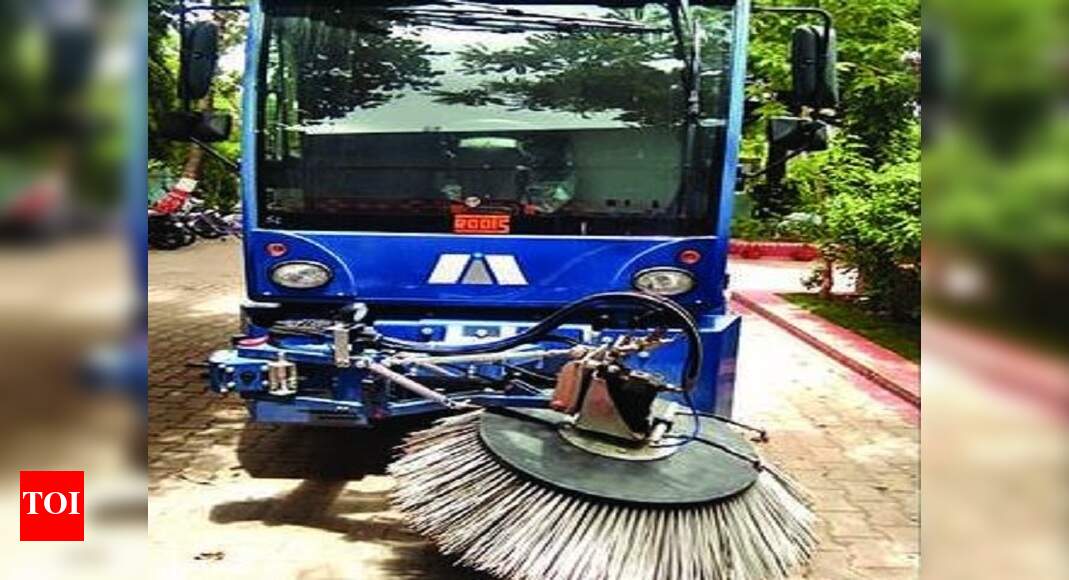 Imported road sweeping machine worth Rs 2 crore awaits RTO nod | Mysuru ...