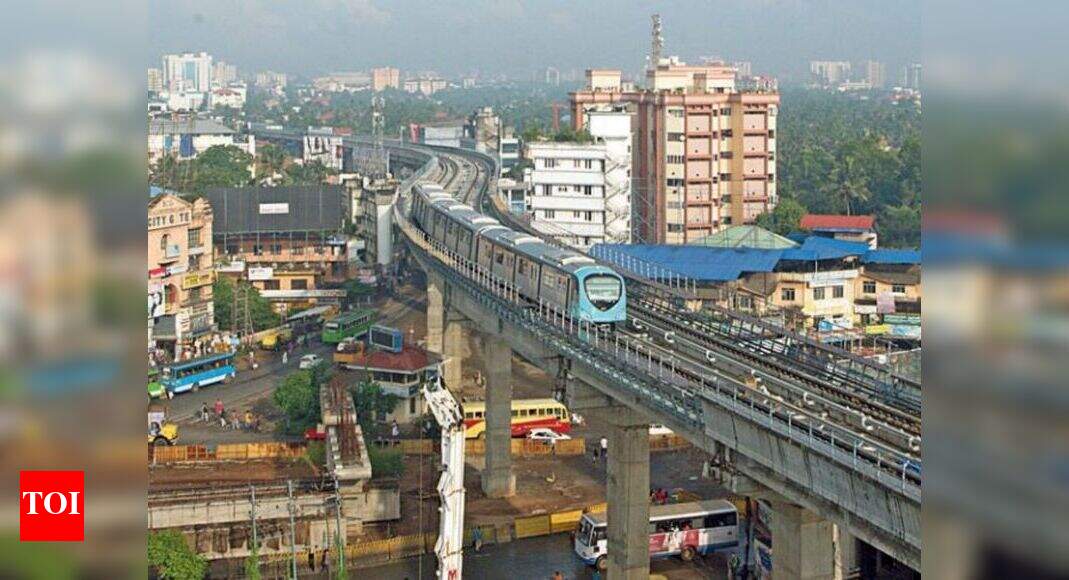 KMRL begins trial run to Thykoodam | Kochi News - Times of India