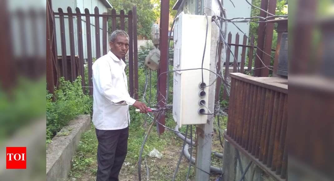 UP: Discom releases a month's pay of 9600 contractual staff in ...