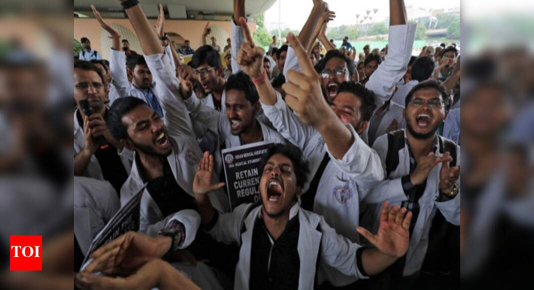 Doctors' protest against National Medical Commission Bill continues ...