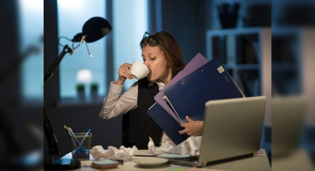 Burnout Causes: Are you a workaholic? Here's why you need to know when ...