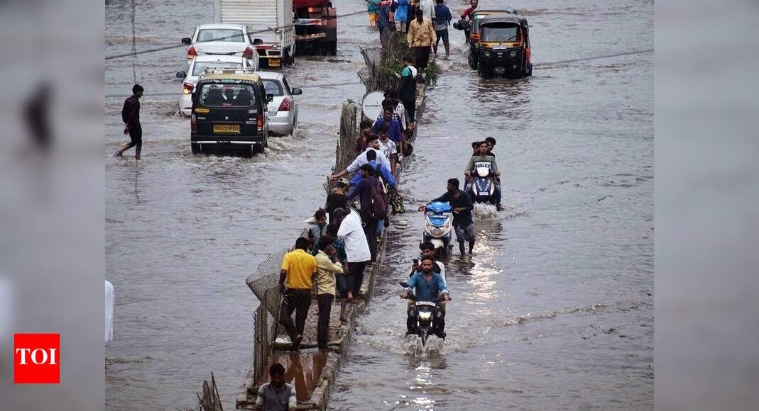 Rain Batters Mumbai Thane Pune And Nashik Swollen Godavari Floods