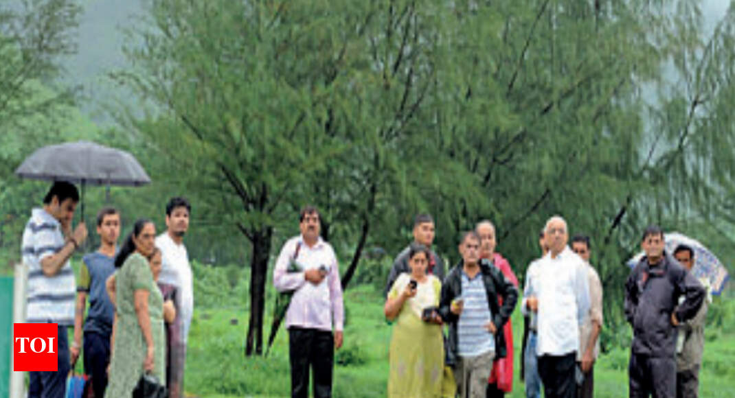 Waterfall drowning: Fourth victim untraceable | Navi Mumbai News ...