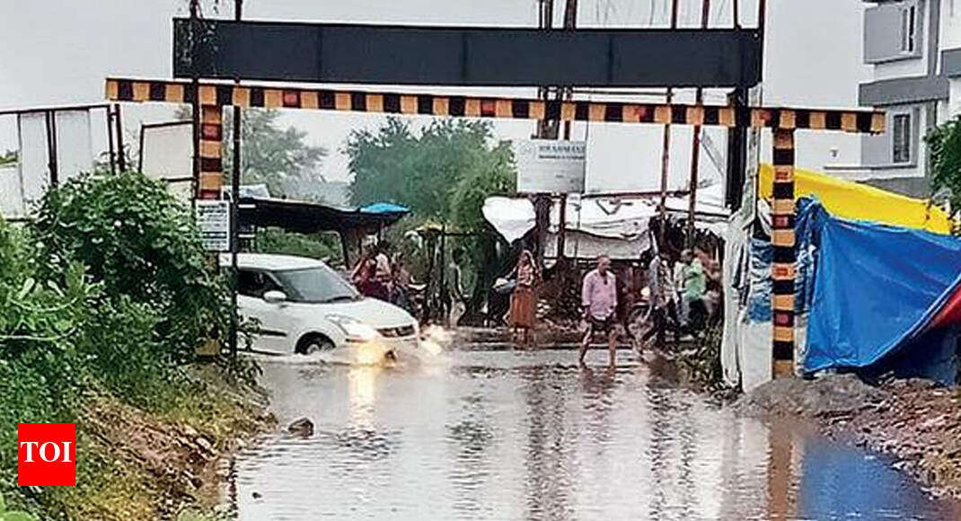 Fast-growing areas sink faster, thanks to poor infrastructure ...