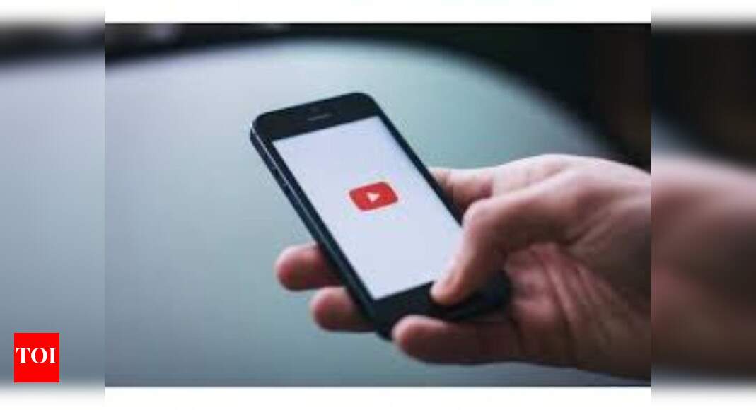 Youtube really wants you to see the 'up next' video with this new look ...