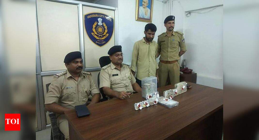 Angadiya firm employee arrested for Rs 64 lakh theft | Vadodara News ...