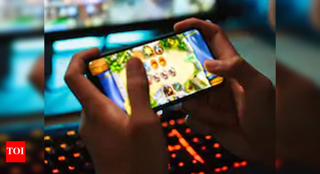 Suicide turns spotlight back on killer gaming-mobile combo | Kolkata ...