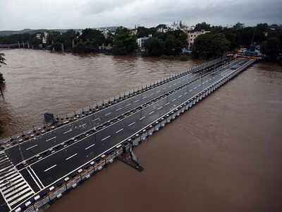 Pune holds its breath as rivers rise | Pune News - Times of India