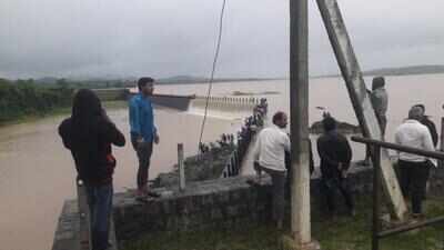 Neerasagar full after 5 years; water woes may end | Hubballi News ...