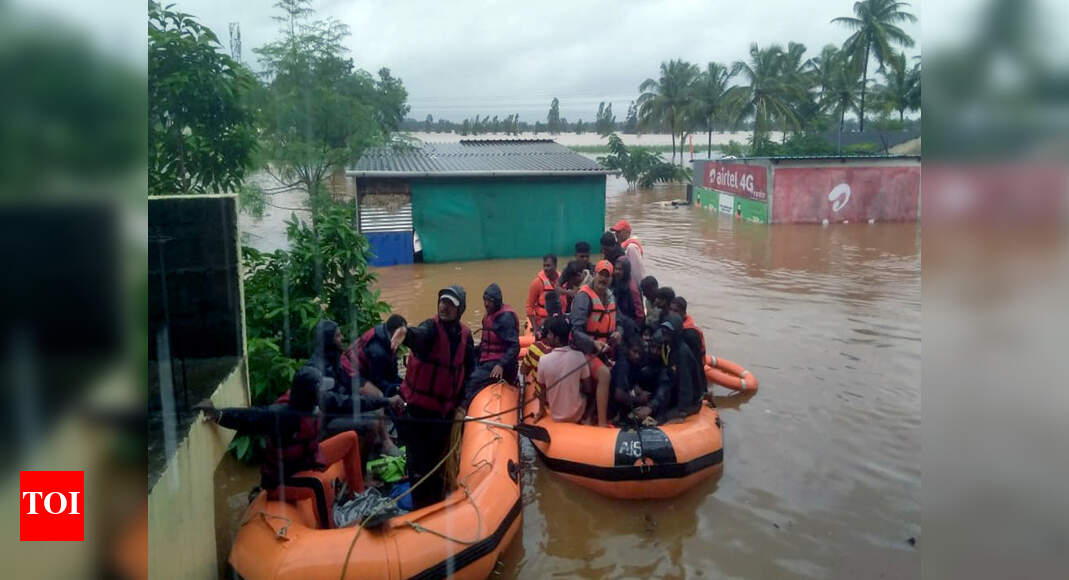 Several flood affected people in Kolhapur still stranded without food, essential commodities ...