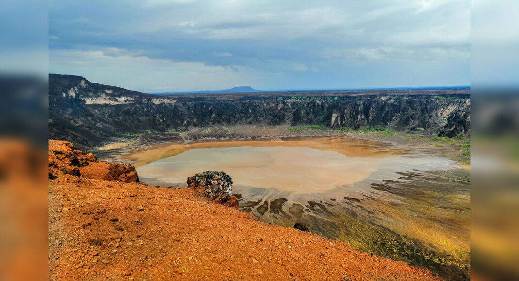Al Wahbah Crater, a well-hidden natural wonder in Saudi Arabia, Saudi ...