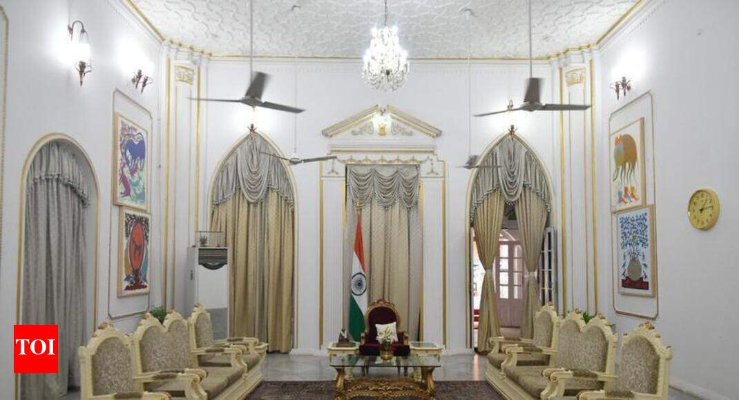 Raj Bhavan opens to public | Bhopal News - Times of India