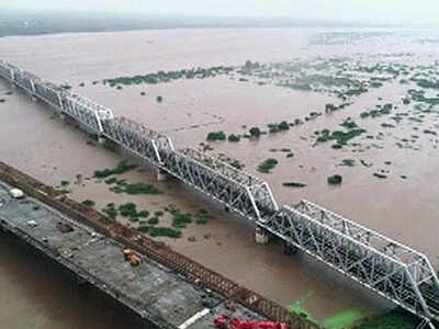 Narmada water level above danger mark in Bharuch | Surat News - Times ...