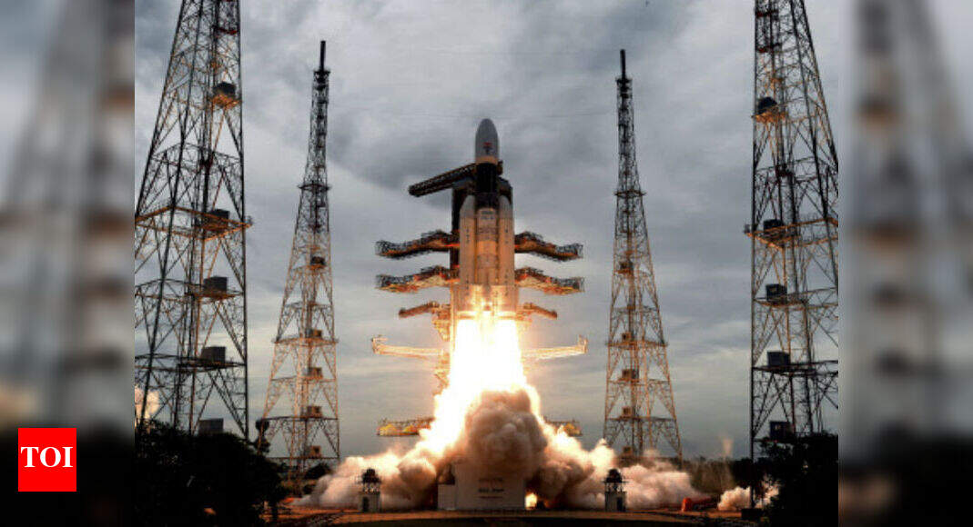Chandrayaan-2 to reach moon's orbit on August 20: Isro | India News ...