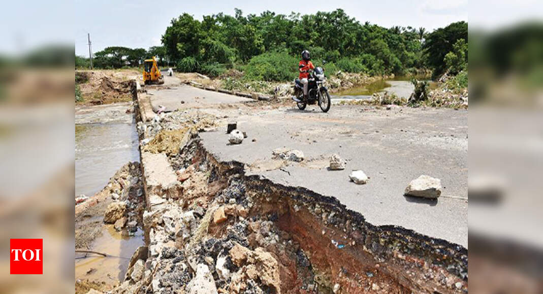 Bridge damaged in rain, Ravathur residents walk 4km to catch bus ...
