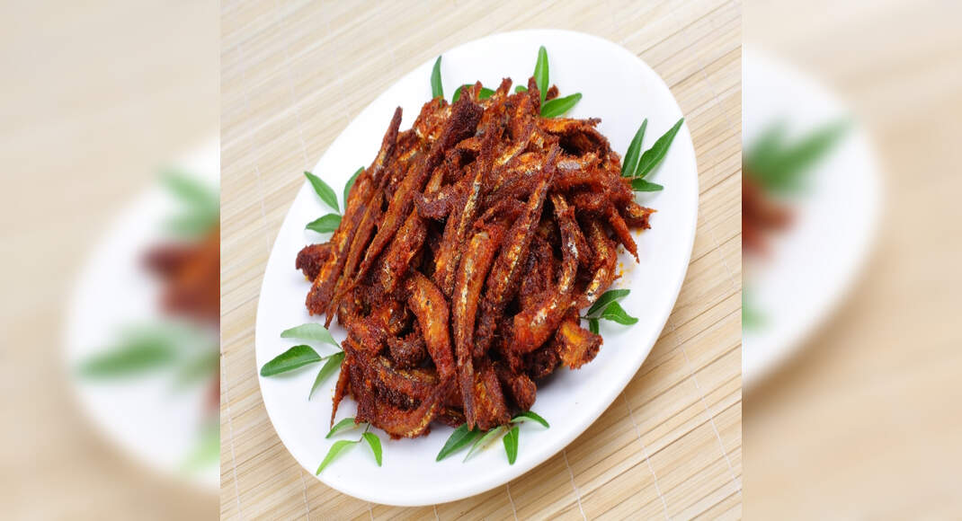 Netholi Meen Fry Recipe: How to Make Netholi Meen Fry Recipe | Homemade ...