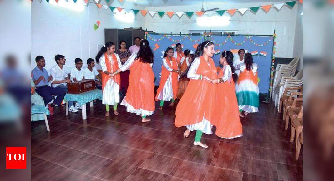 Spastic centre kids celebrate I-Day, Rakhi | Kanpur News - Times of India