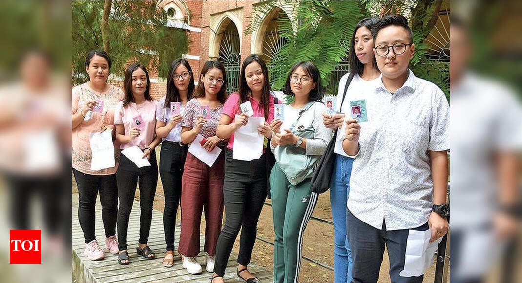 AGSG-VVS coalition wins two top posts | Vadodara News - Times of India