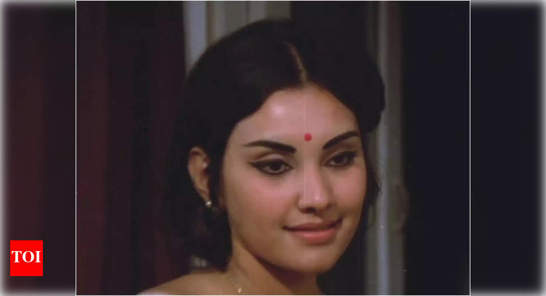 ‘Chhoti Si Baat’ heroine Vidya Sinha dead | India News - Times of India