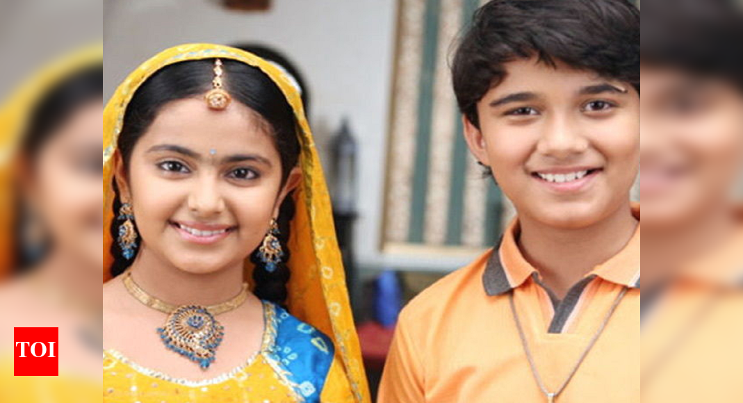 Balika Vadhu's Avika Gor-Avinash Mukherjee aka Anandi- Jagya's cute ...